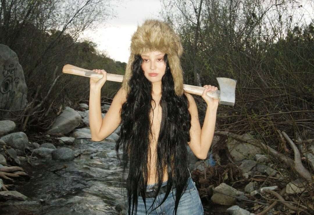 Luna Li lança single "Golden Hour" e anuncia novo álbum - Asia ON